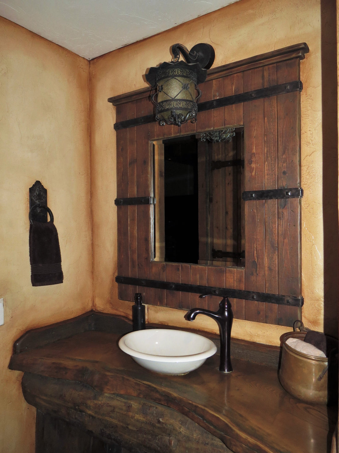 Iron Strapping & Metal Straps | Decorative & Structural Use