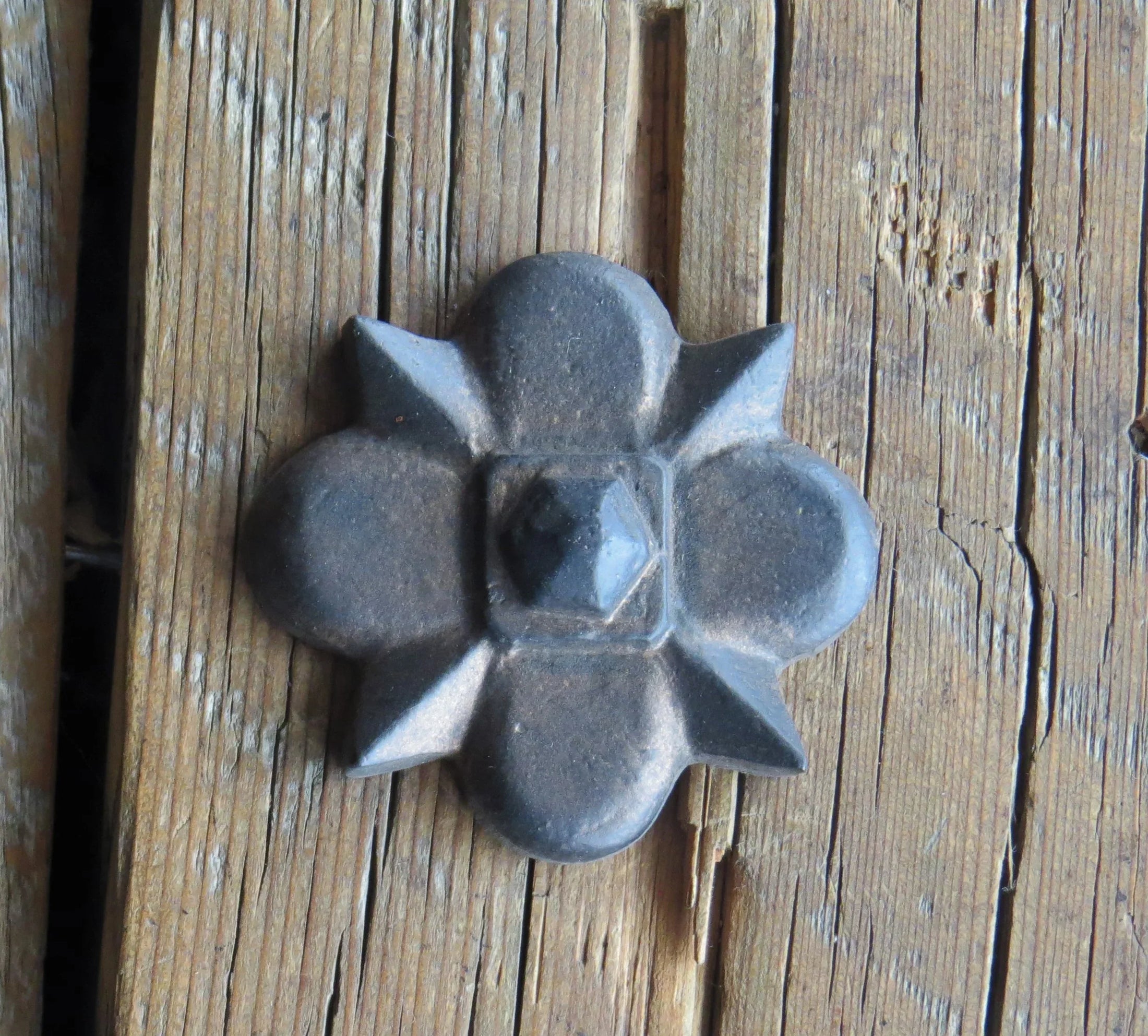 Spanish Nail Head / Decorative Clavos – Old West Iron