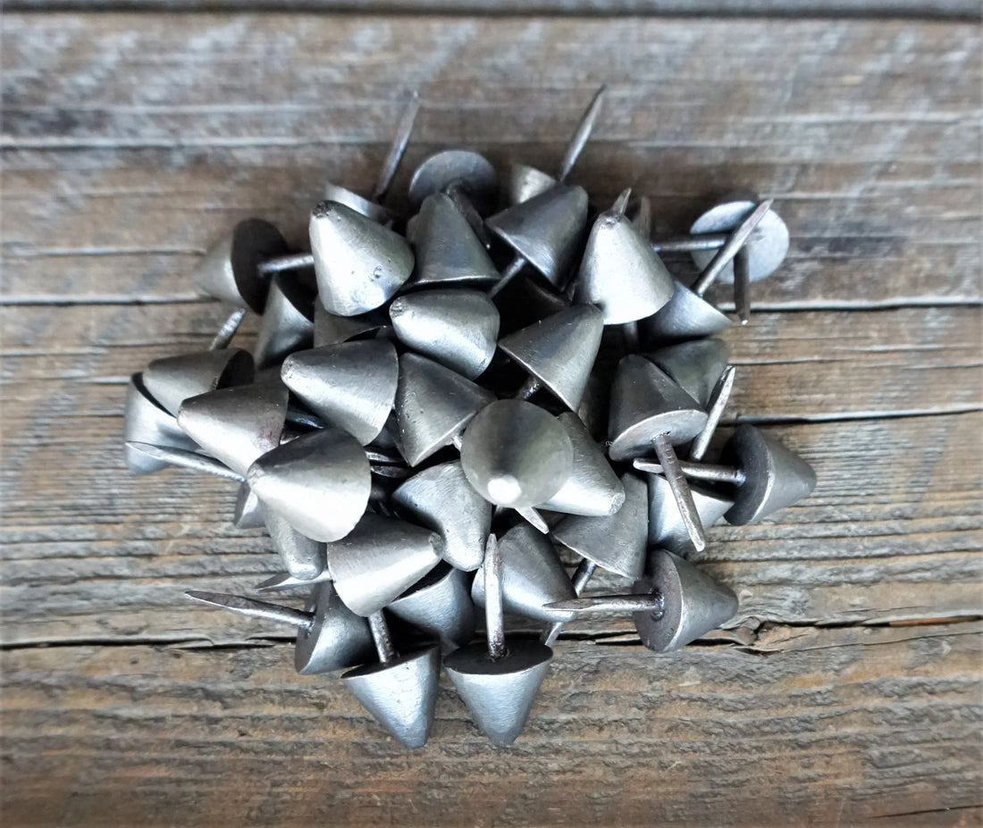 HCN-12 Castle Spike QTY (100)