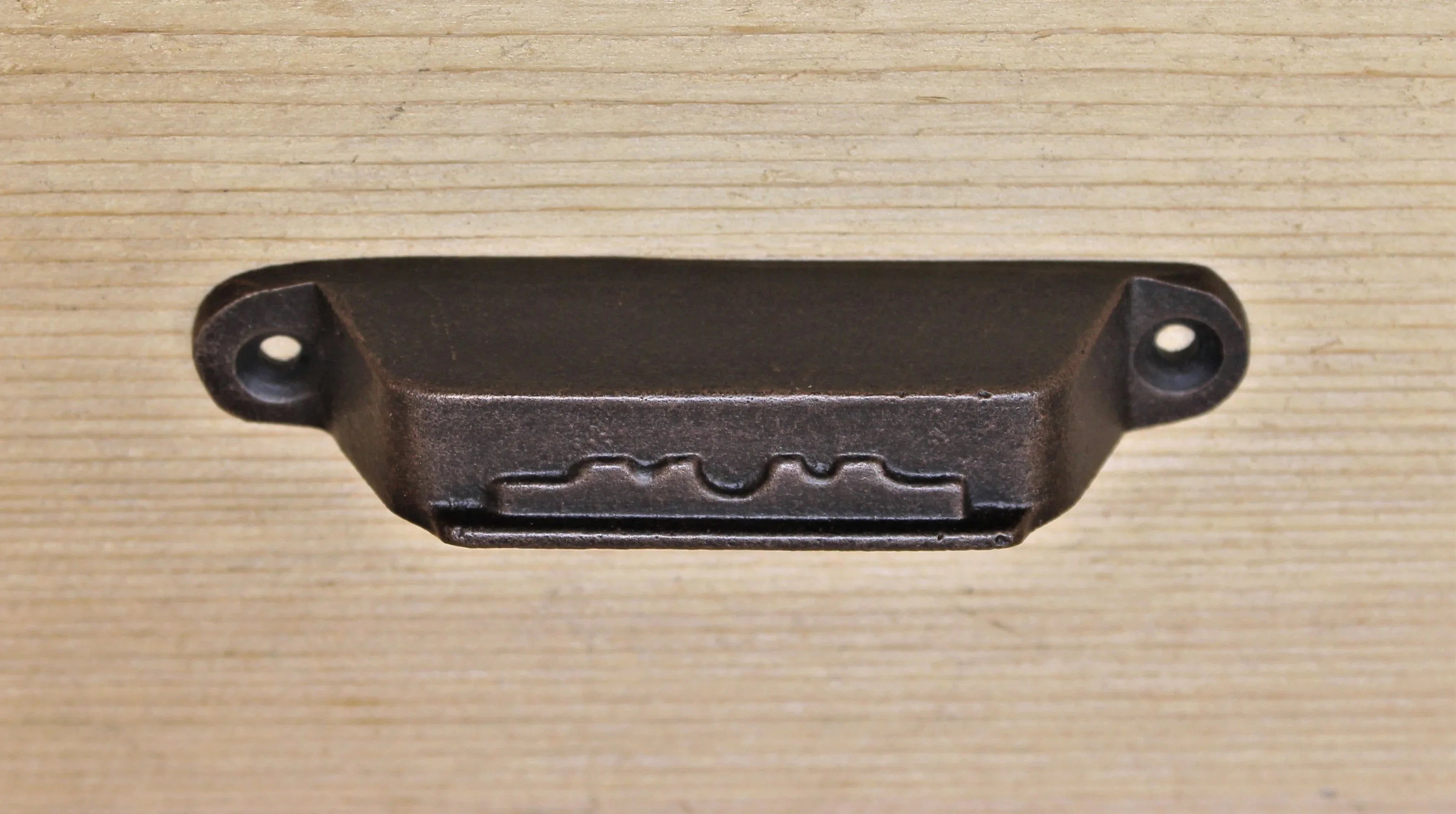 Drawer Pulls & Cup Pulls