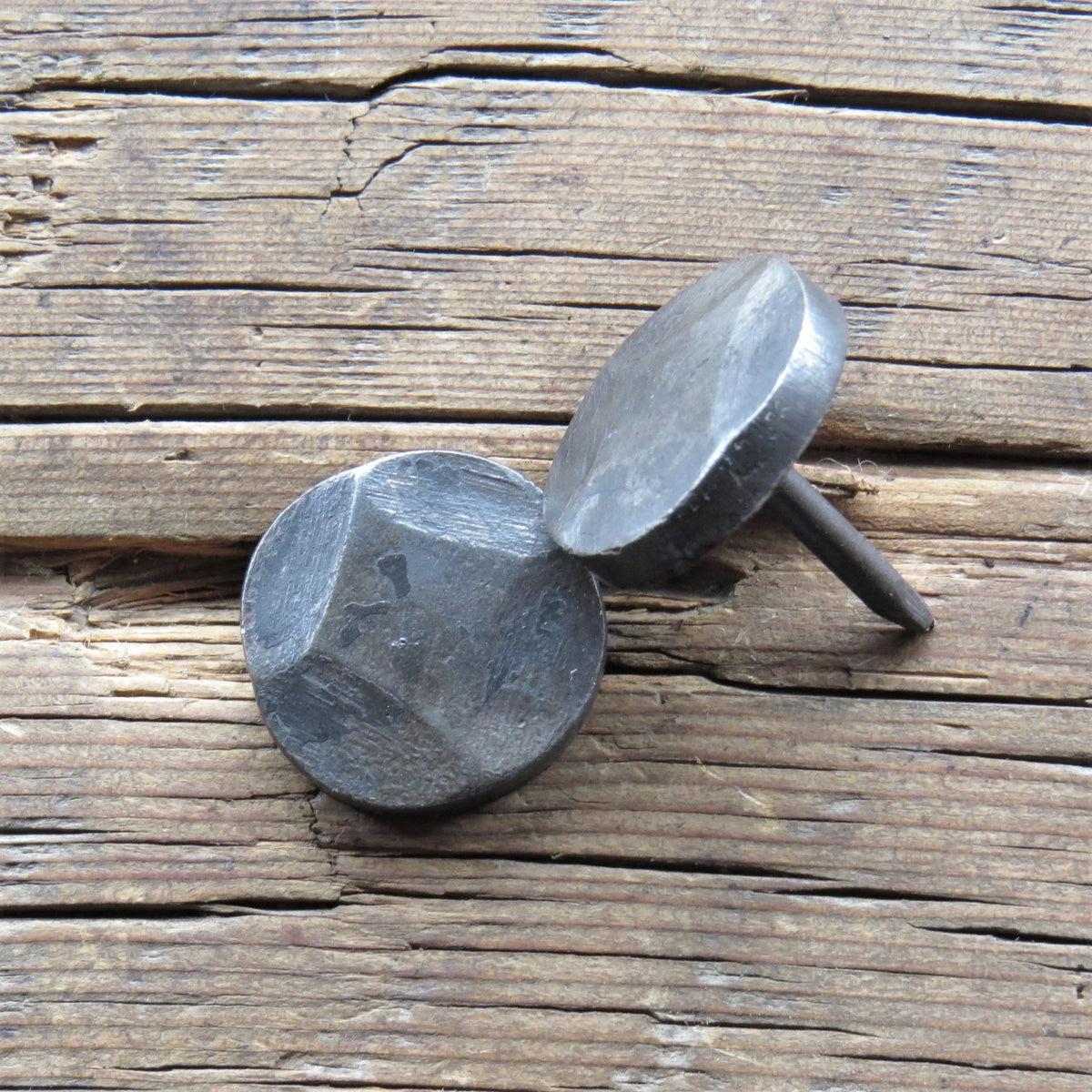 1" Thick Round Hammered Head Nail / Decorative Clavos