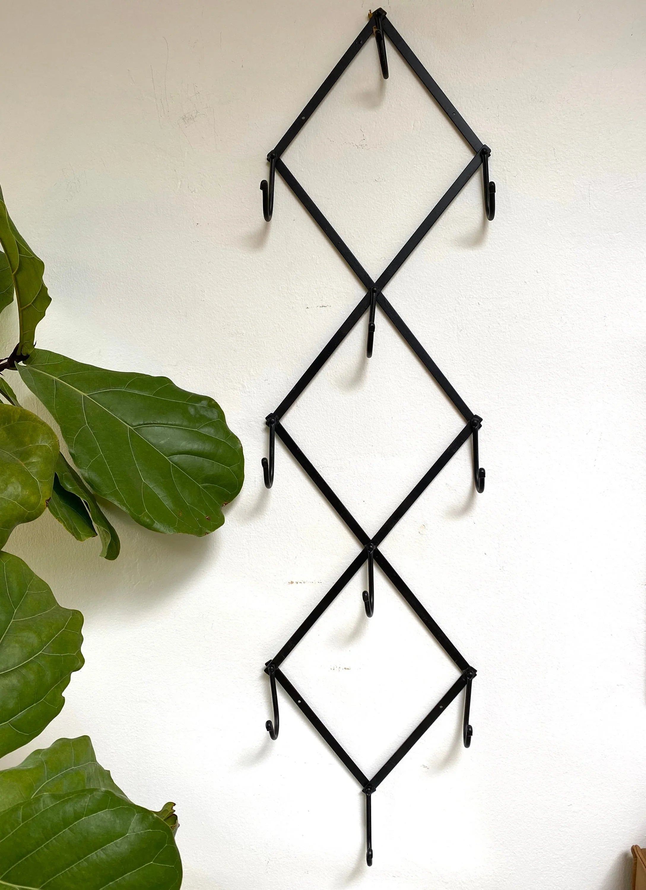 Hand Forged Expending Accordion Rack with 10 Hooks – Old West Iron