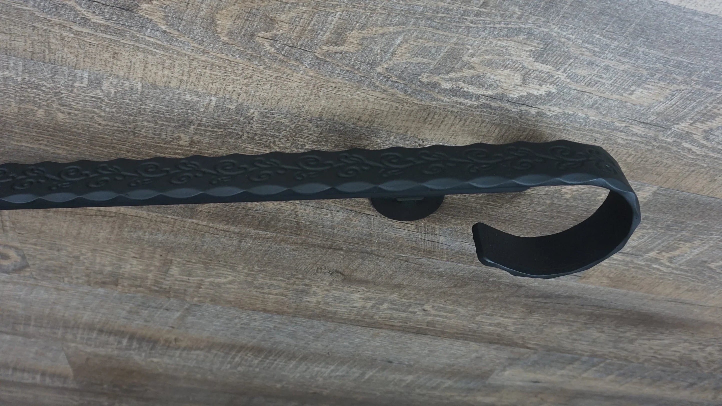 Engraved Hammered Edge Wrought Iron Handrail – Old West Iron